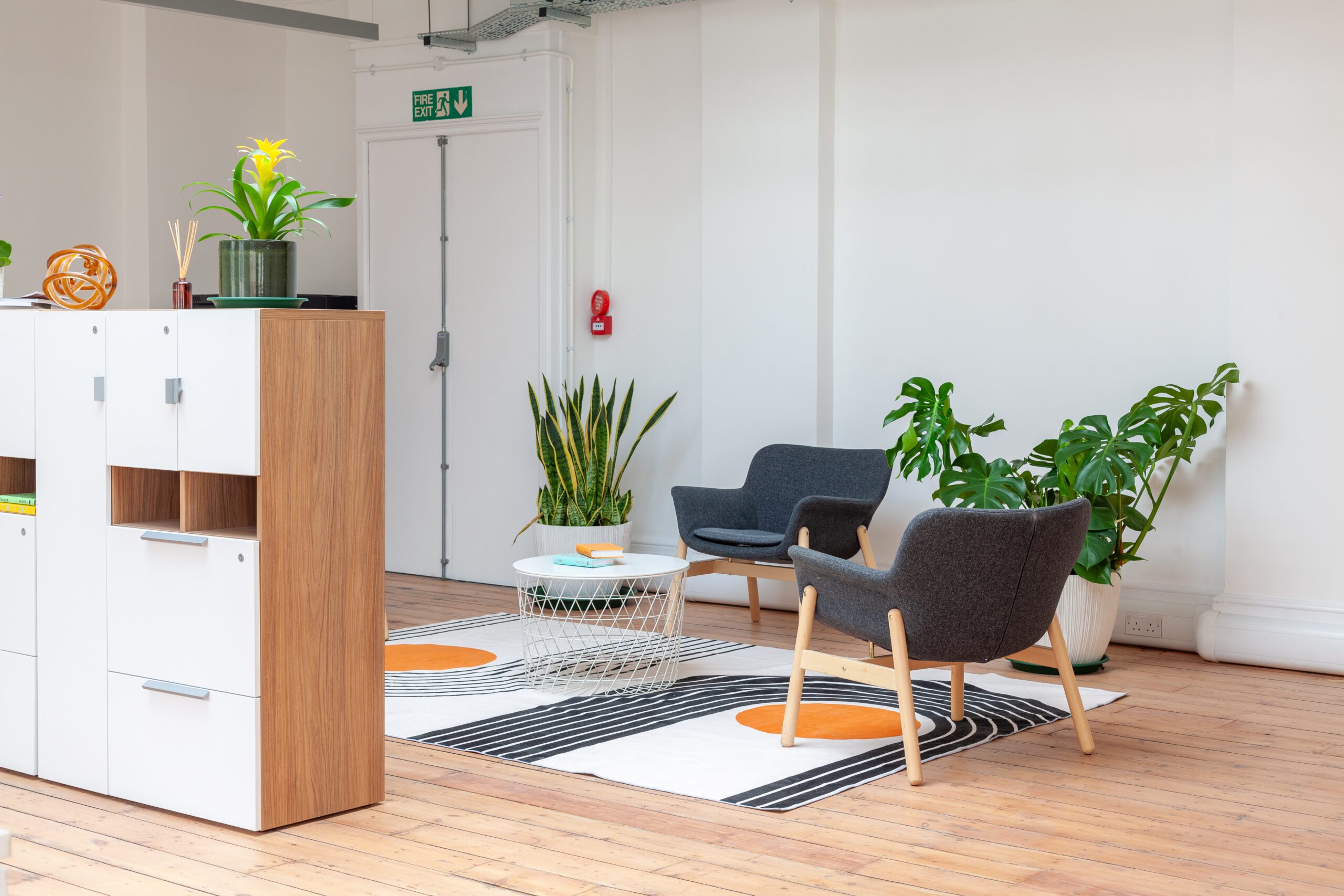 10 office design trends that reshape London workplaces (2025 update)
